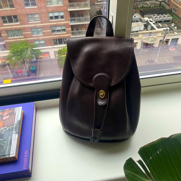 Coach | Bags | Vintage Coach Legacy Large Classic Backpack 9943 Rare ...